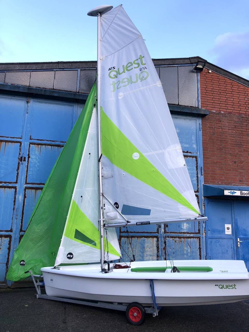 Sonderangebote über Segelboote von ILCA.Laser, RS Sailing, Oceanplay